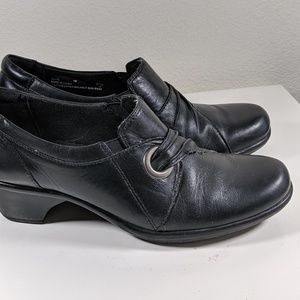 Clarks | Shoes | Clarks Bendables 7m Black Leather Black Heel | Poshmark